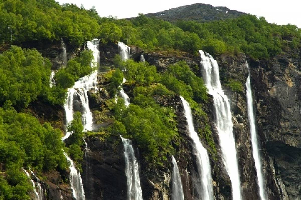 Geiranger Herdal Farm - Norway Excursions