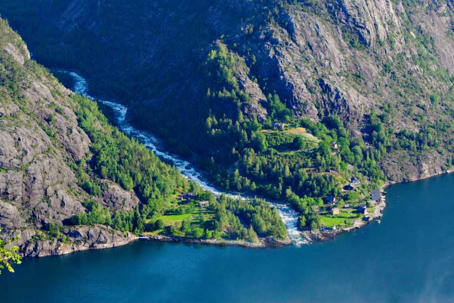 Hike to the Top of Langfoss Waterfall – Guided Day Hike - Opplev ...