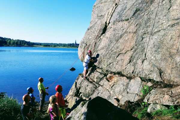 Climb: Top rope - an introduction - Outdoor West Sweden, Lysekil