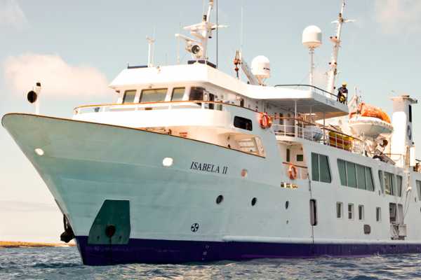 Isabela II Cruise Ship - (5D/4N) - Galapagos a la Carte
