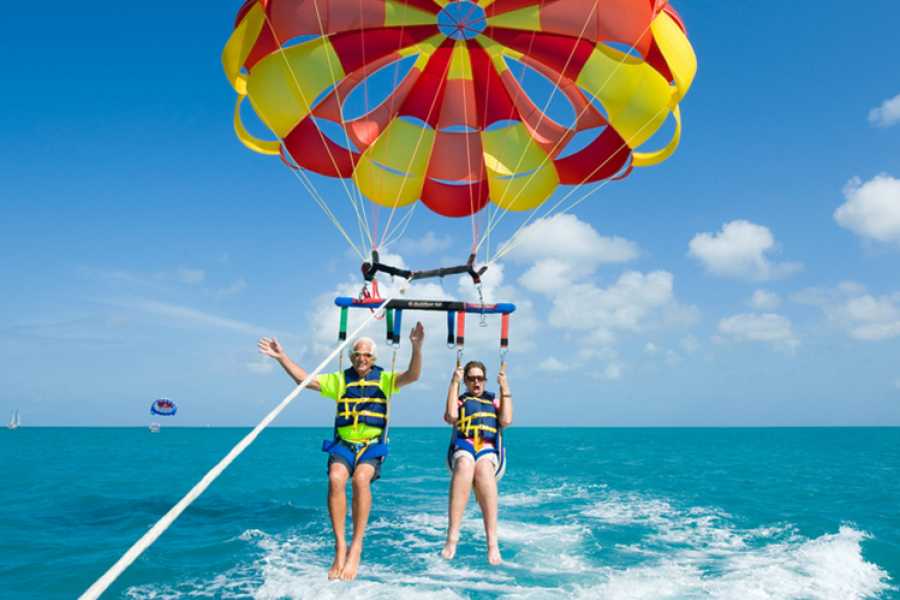 Makadi Bay Parasailing excursion