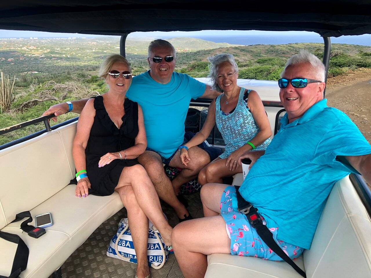 Natural Pool, Indian Caves & Baby Beach Jeep Tour, Noord - TrekkMarket